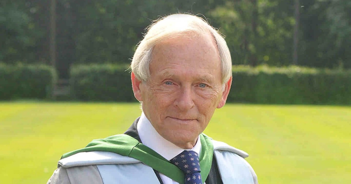 University pays tribute to Sir George Reid | About | University of Stirling